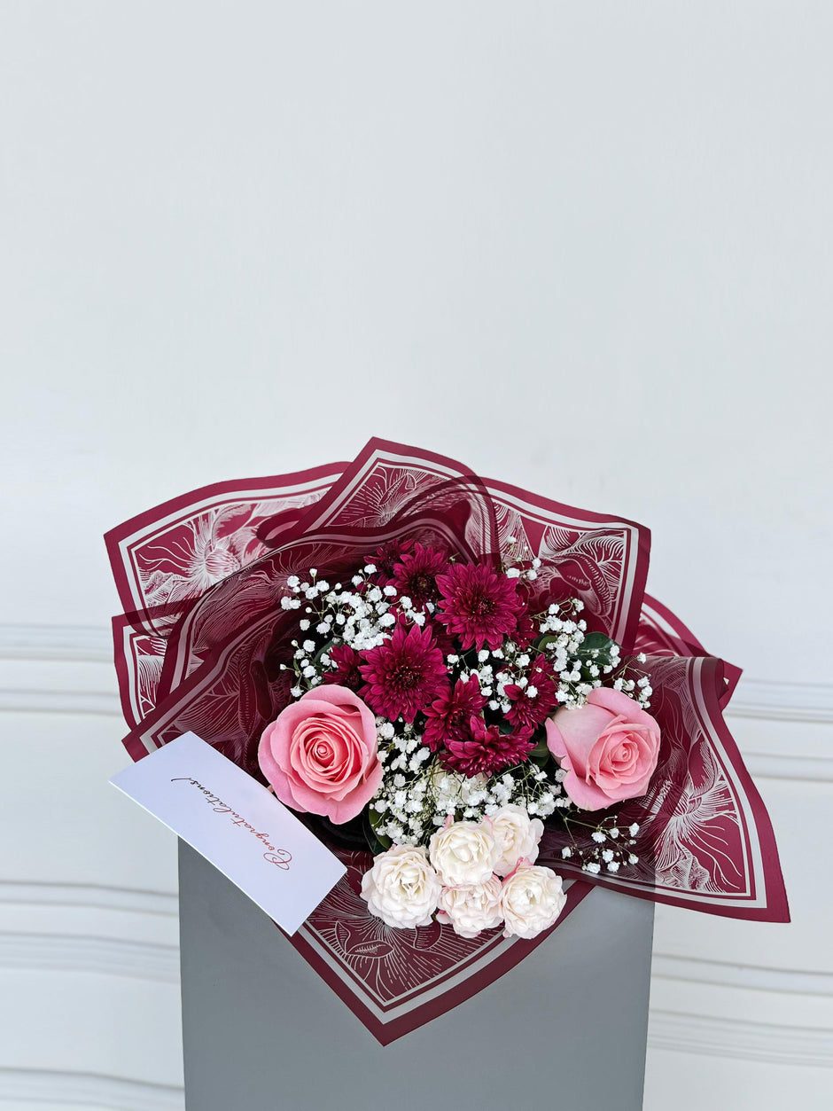 Buy Red Roses Flowers & Fresh Bouquet Online In Pakistan – House of Flowers
