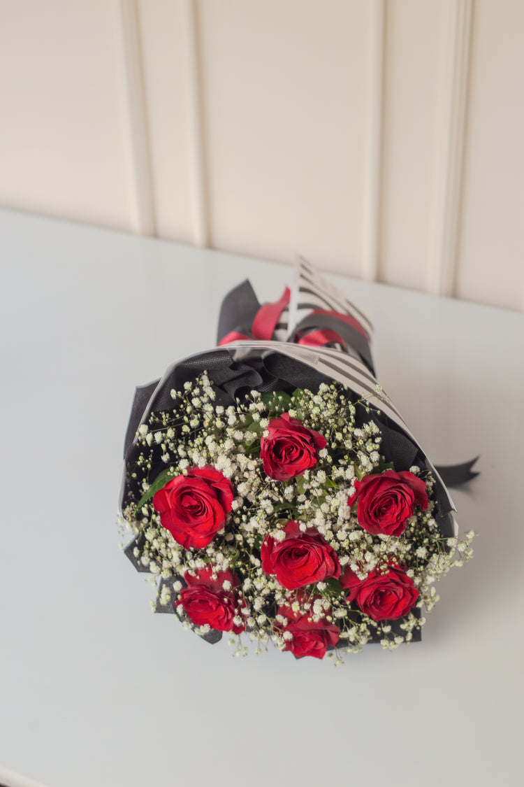 Buy Red Roses Flowers & Fresh Bouquet Online In Pakistan – House of Flowers